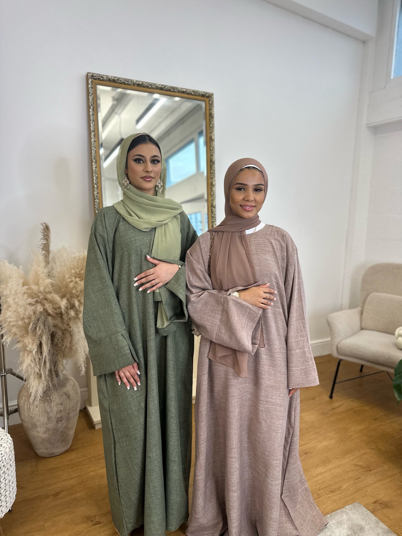 Closed Linen Abaya with slit sleeve – modesty living